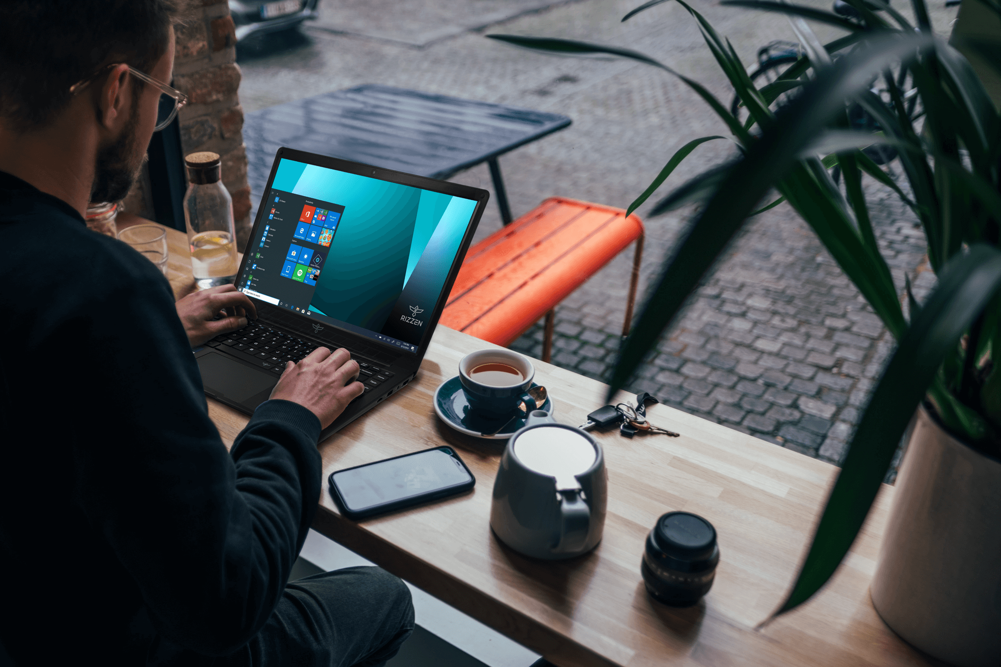 Rizzen NovaBook R40 Laptop + FREE Laptop Bag - Rugged SA